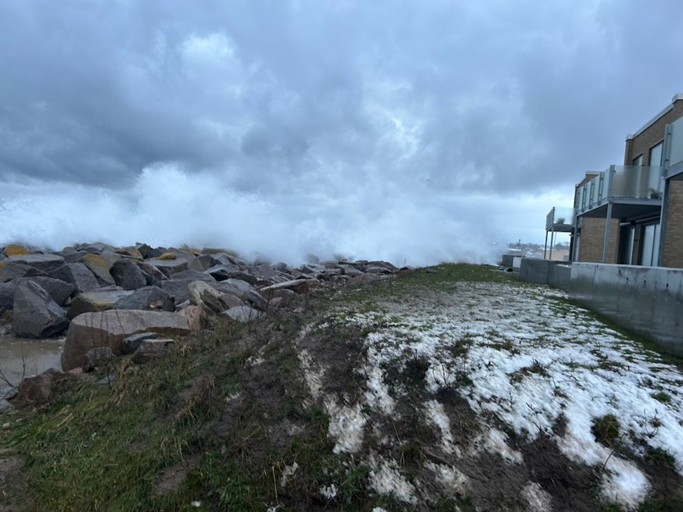 Holder øje med oversvømmelser